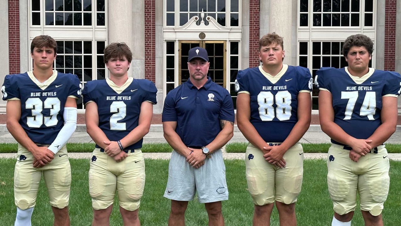 Our Varsity Team – GP South Football